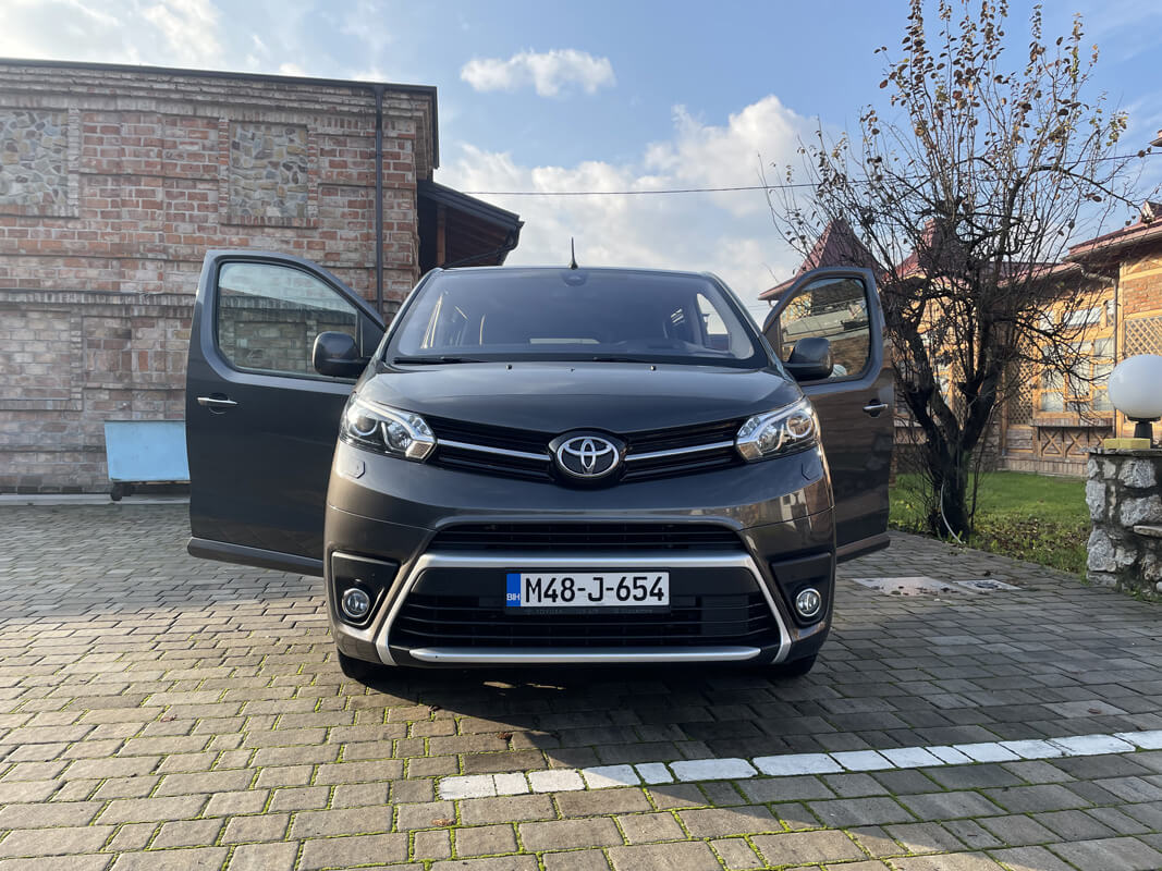 Luksuzni Kombi Taxi | Cooperšped